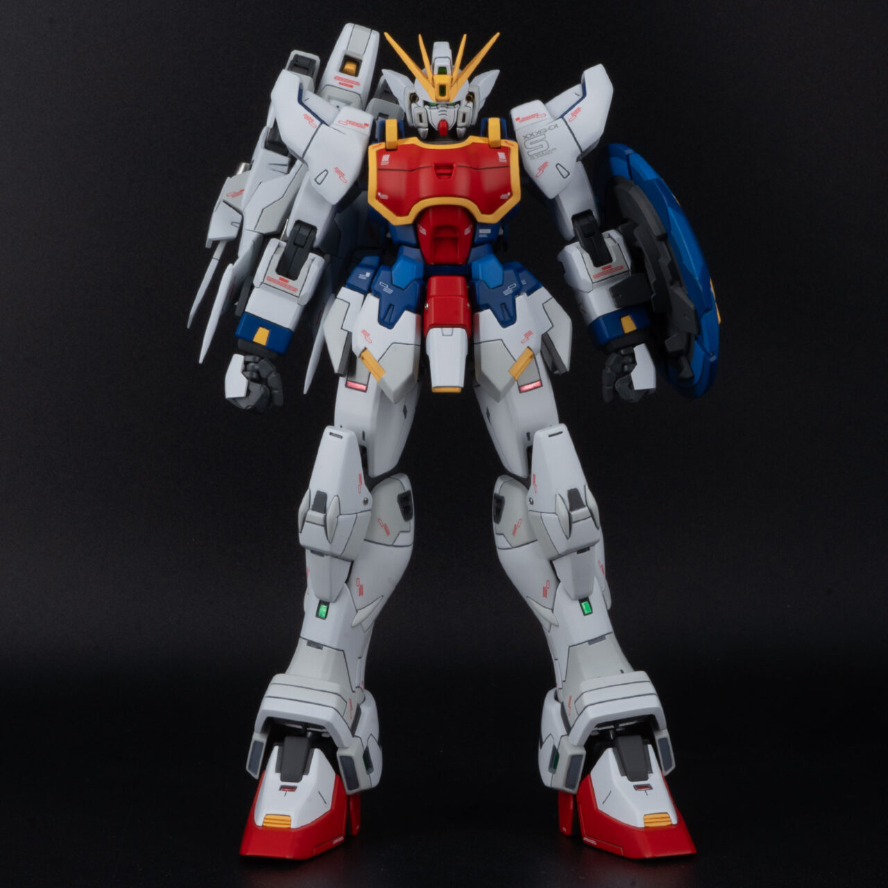 BANDAI MG 1/100 シェンロンガンダム EW【新機動戦記ガンダムW EndlessWaltz～敗者たちの栄光 ...